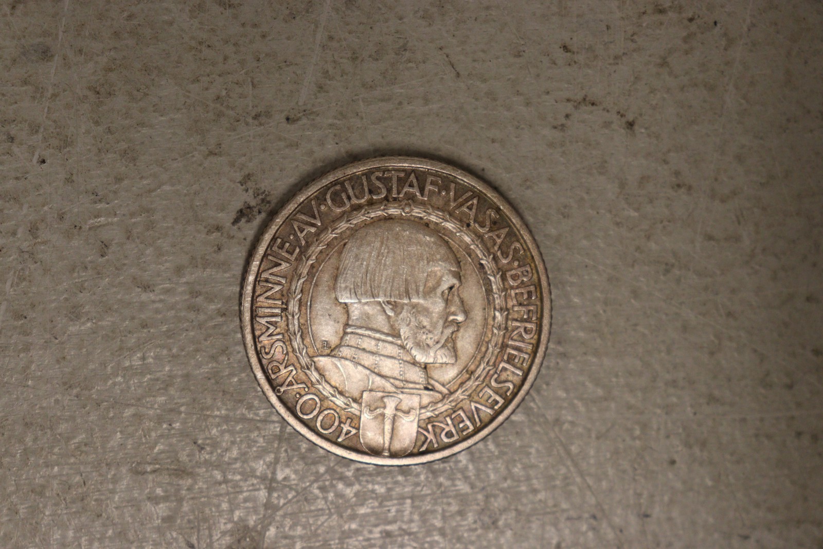 2-kr. mynt 1921, Silver, vikt 15 gr. | Auktion.se